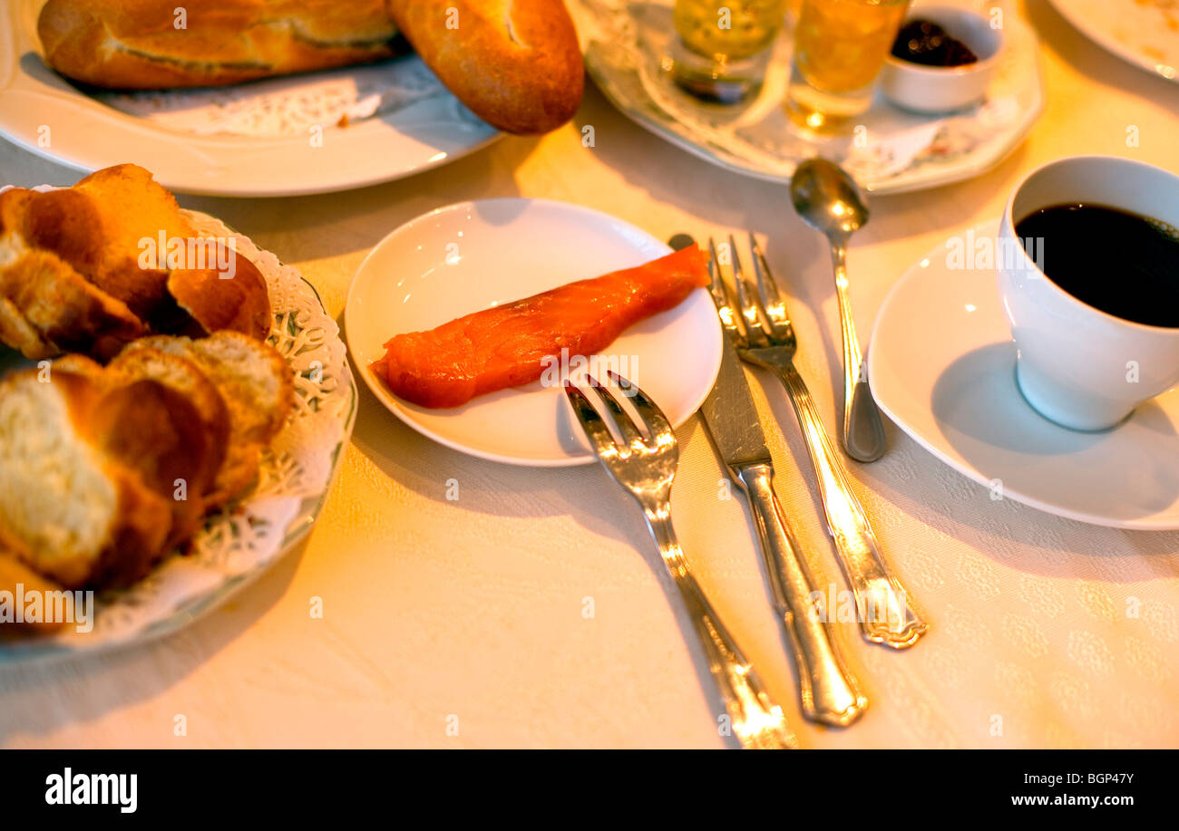 Continental breakfast table setting hotel hi-res stock photography and ...
