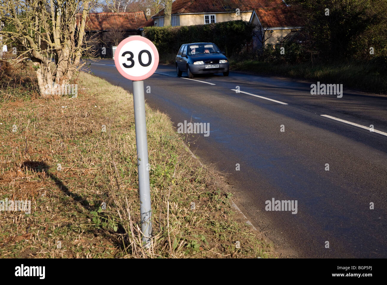 30 mile per hour speed limit hi-res stock photography and images - Alamy