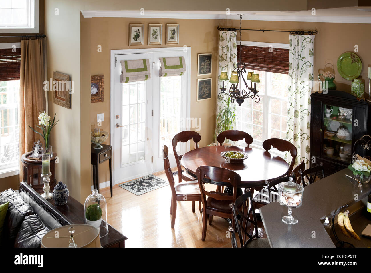American dining room decorated with matching colors Stock Photo - Alamy