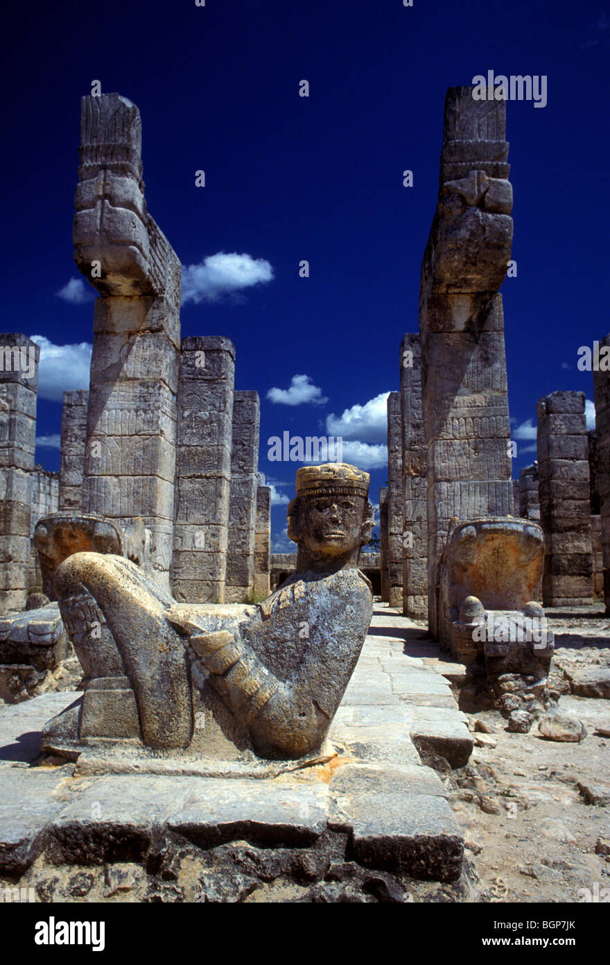 Chac mool pyramid chichen itza hi-res stock photography and images - Alamy