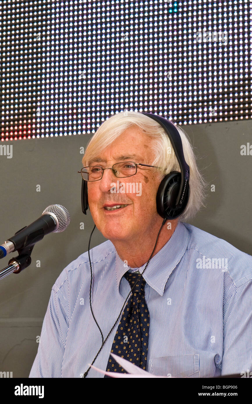 Elster de hi-res stock photography and images - Alamy