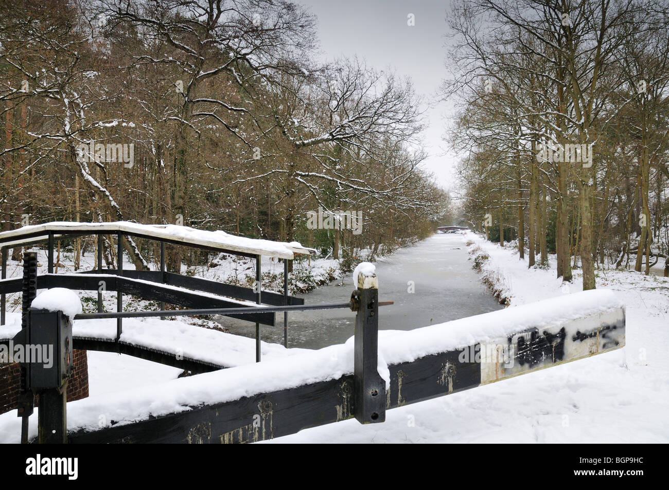 Basingstoke Canal Frozen High Resolution Stock Photography and Images ...