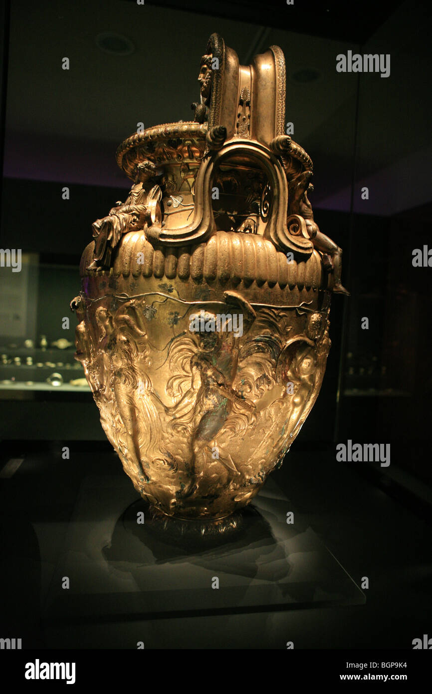 Derveni hi-res stock photography and images - Alamy