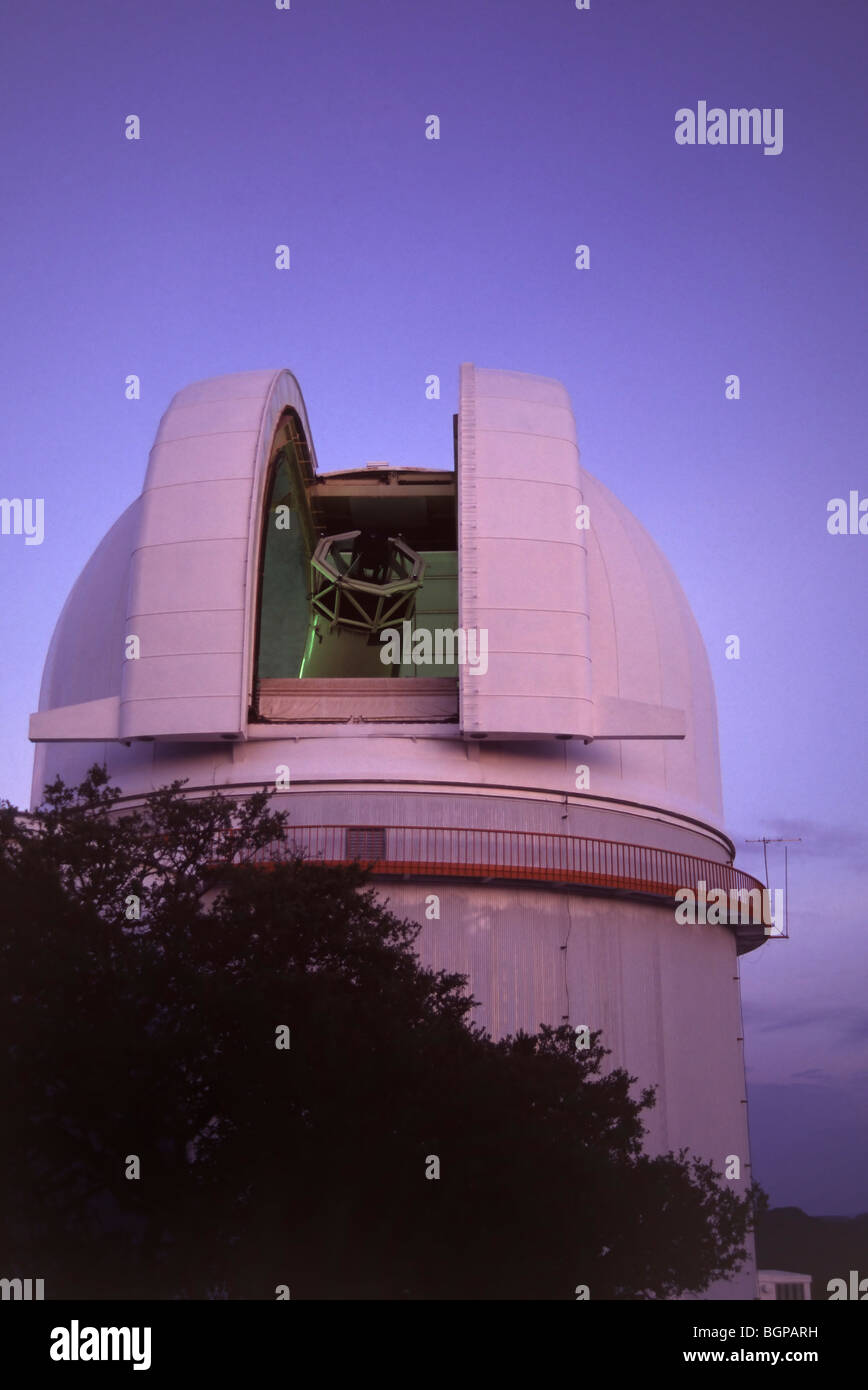 Mcdonald observatory hi-res stock photography and images - Alamy