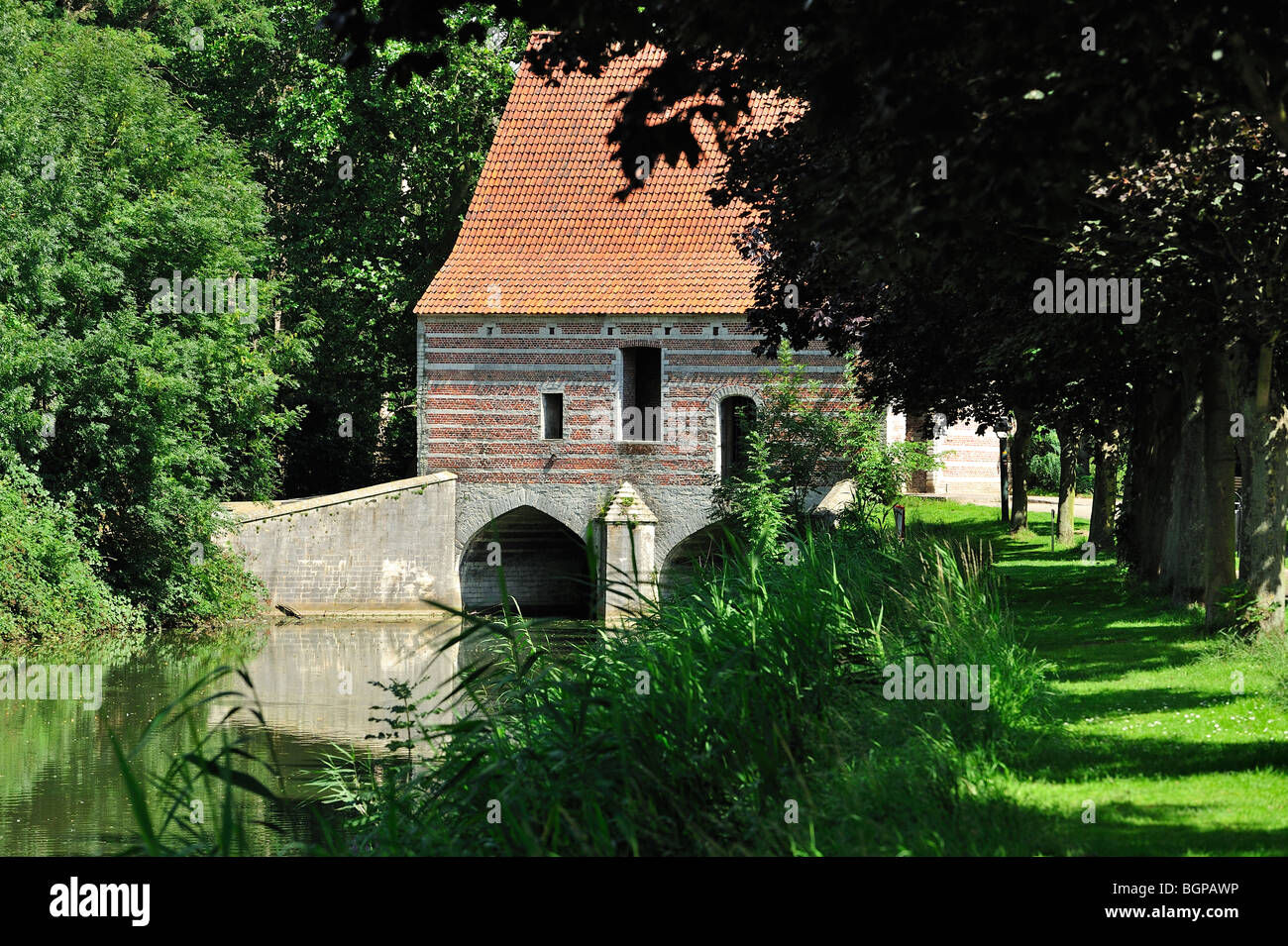 The Groot Spui is the former lock house on the river Binnennete, Lier ...