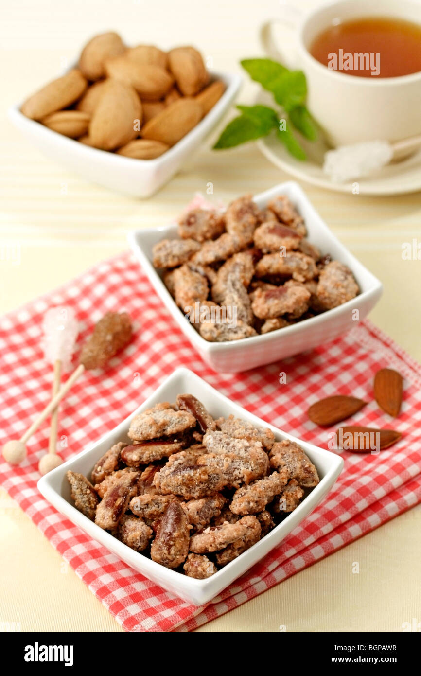 Sugared almonds hi-res stock photography and images - Alamy