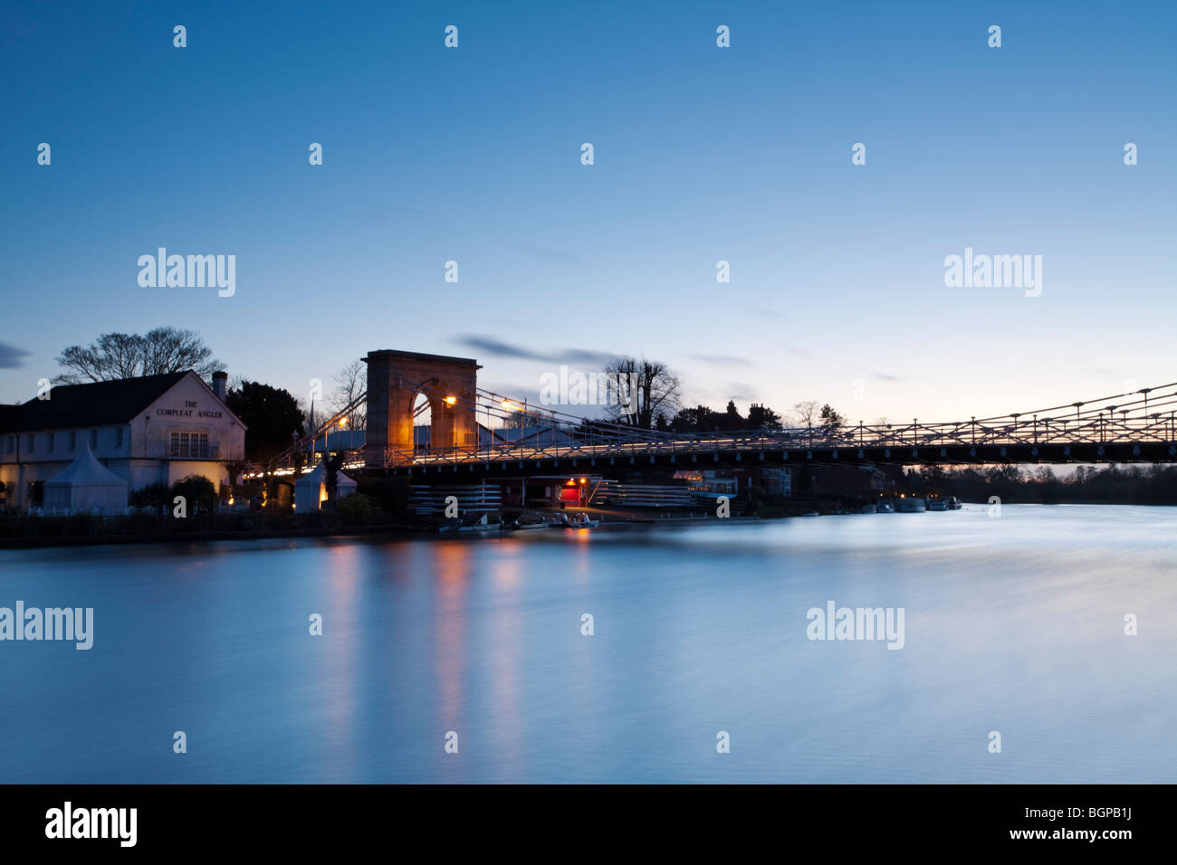 Marlow road bridge and The Complete Angler Restaurant on the River ...