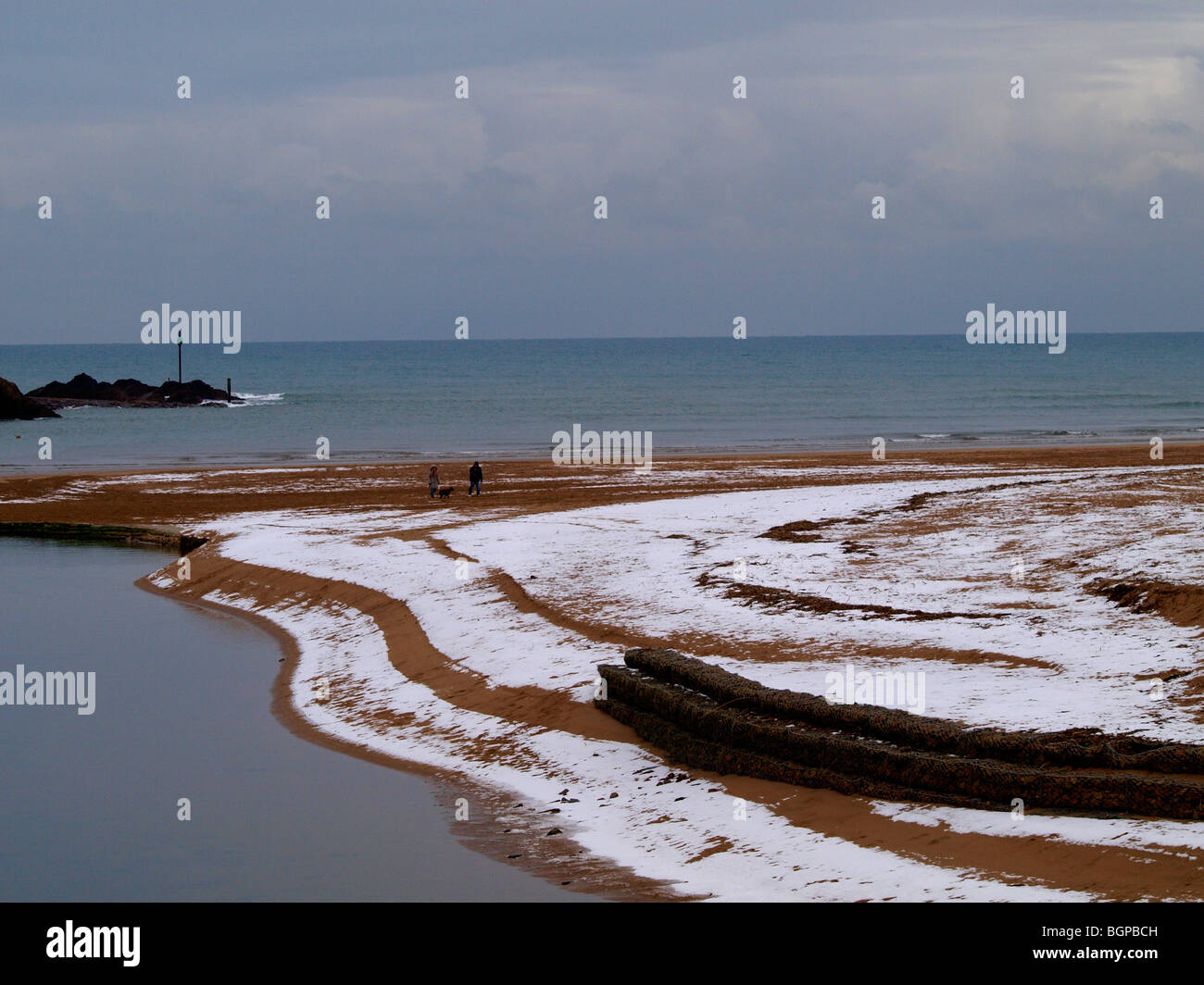 Snow on the beach hi-res stock photography and images - Alamy
