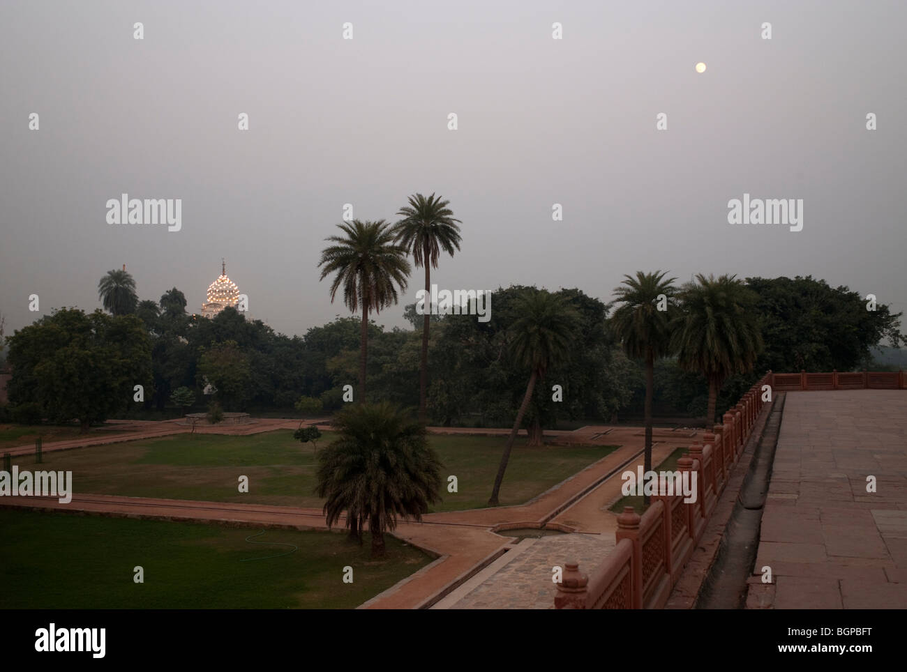 Moon rise dome hi-res stock photography and images - Alamy