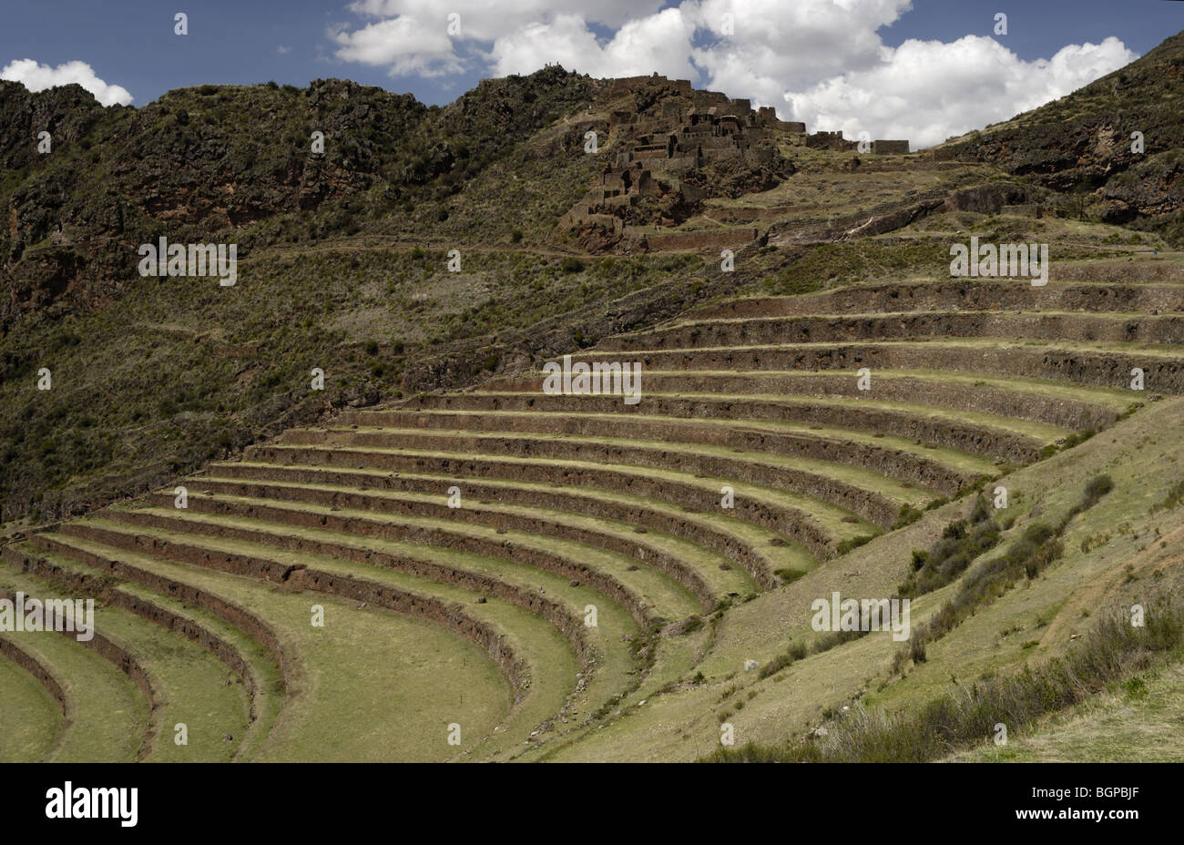 Terracing at Inca ruins at Pisac, Peru Stock Photo - Alamy