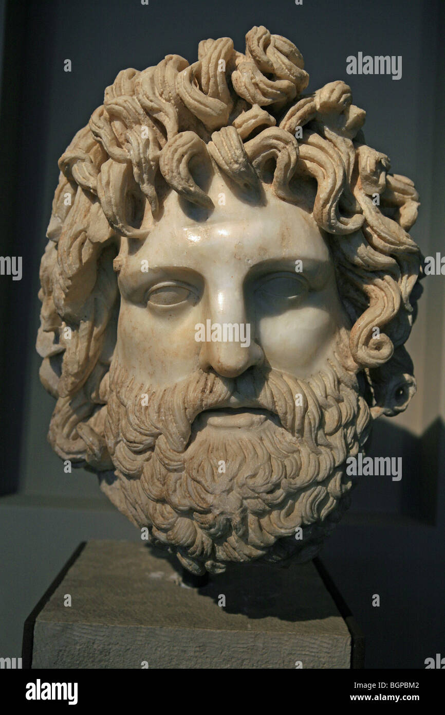 200 statues hi-res stock photography and images - Alamy