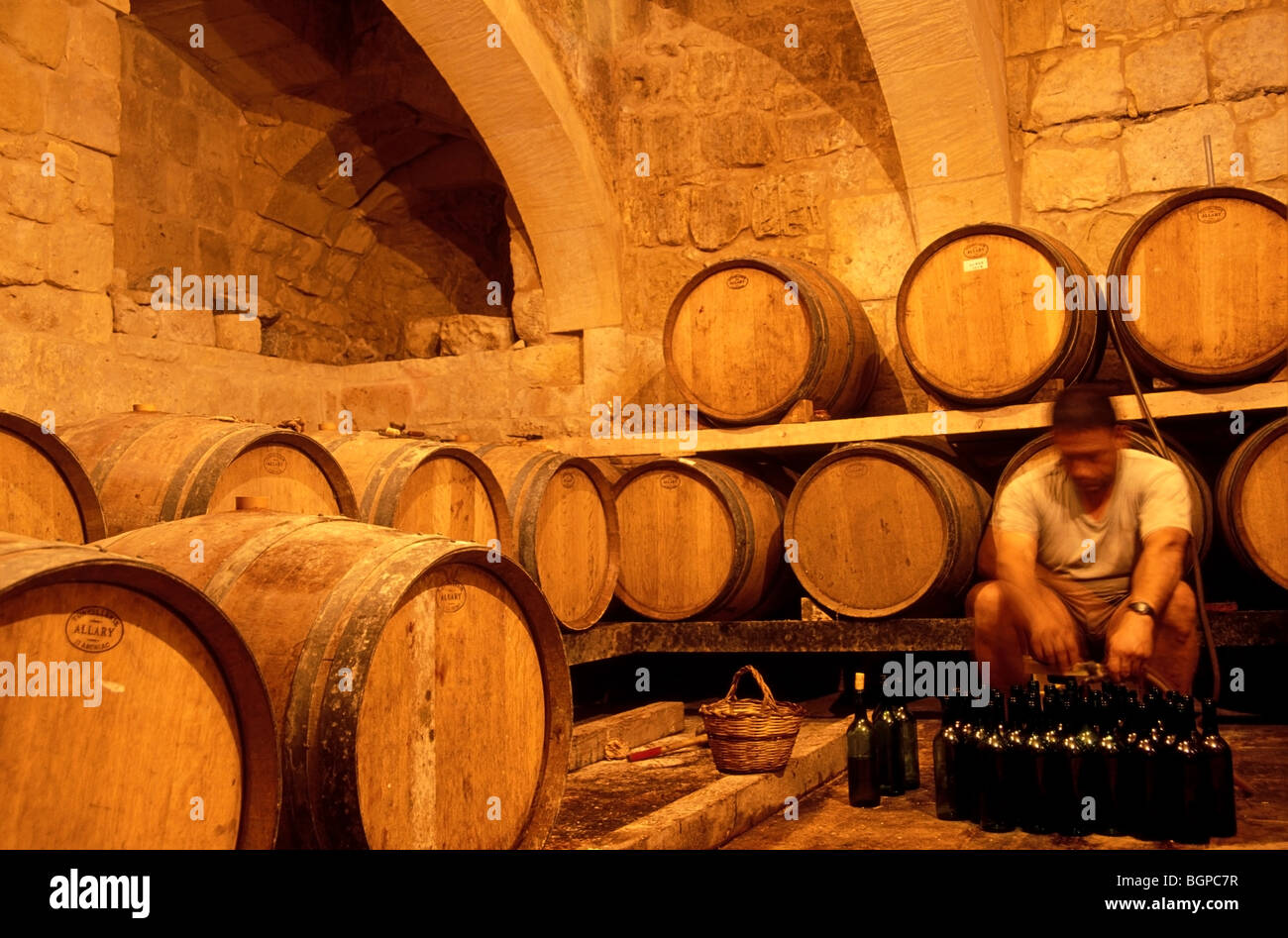 Medieval drinking barrels hi-res stock photography and images - Alamy