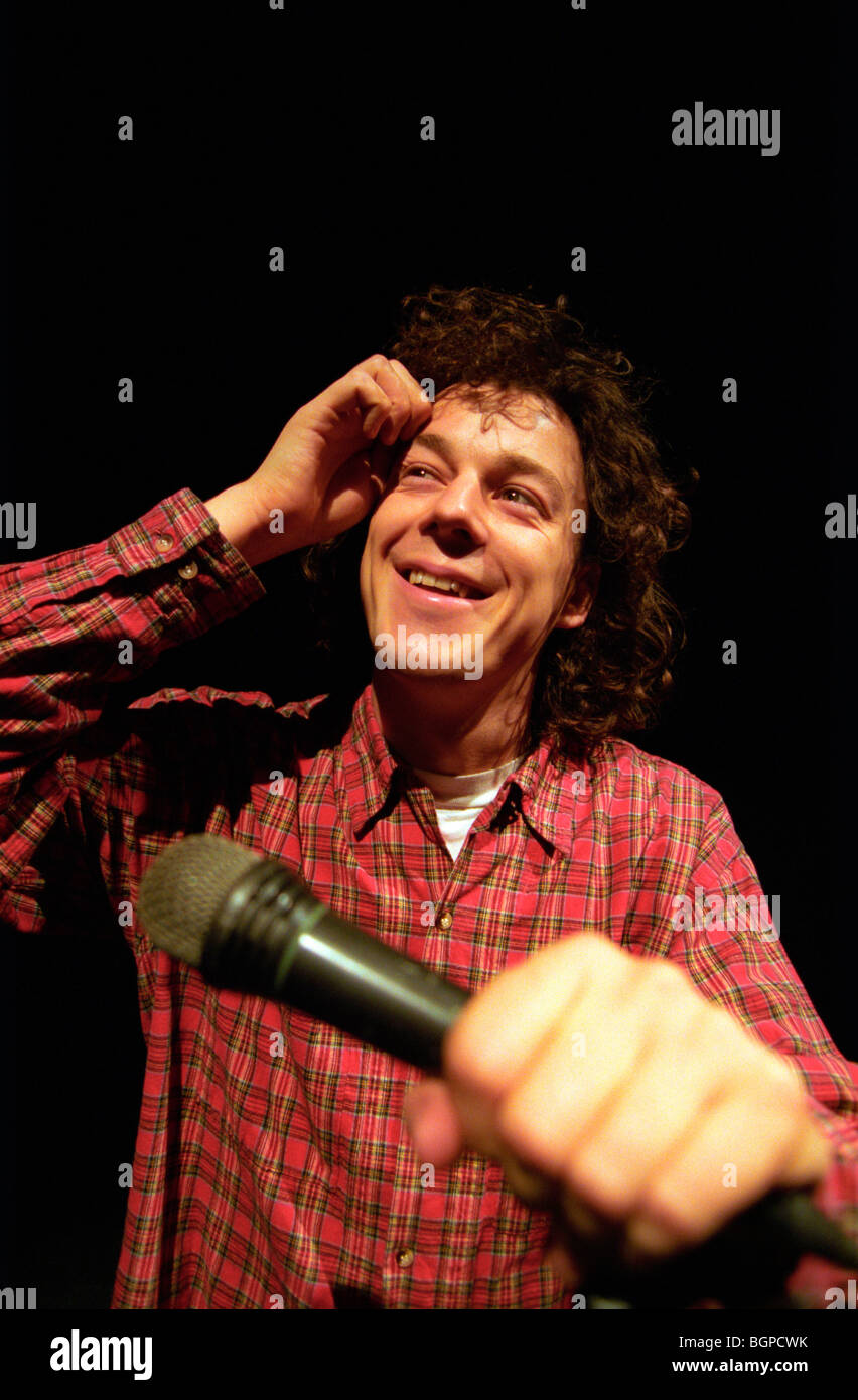 Alan davies jonathan creek hi-res stock photography and images - Alamy