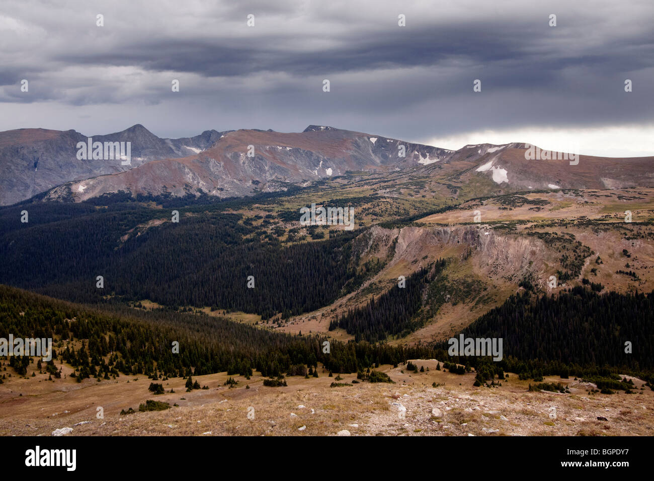 From trail hi-res stock photography and images - Alamy