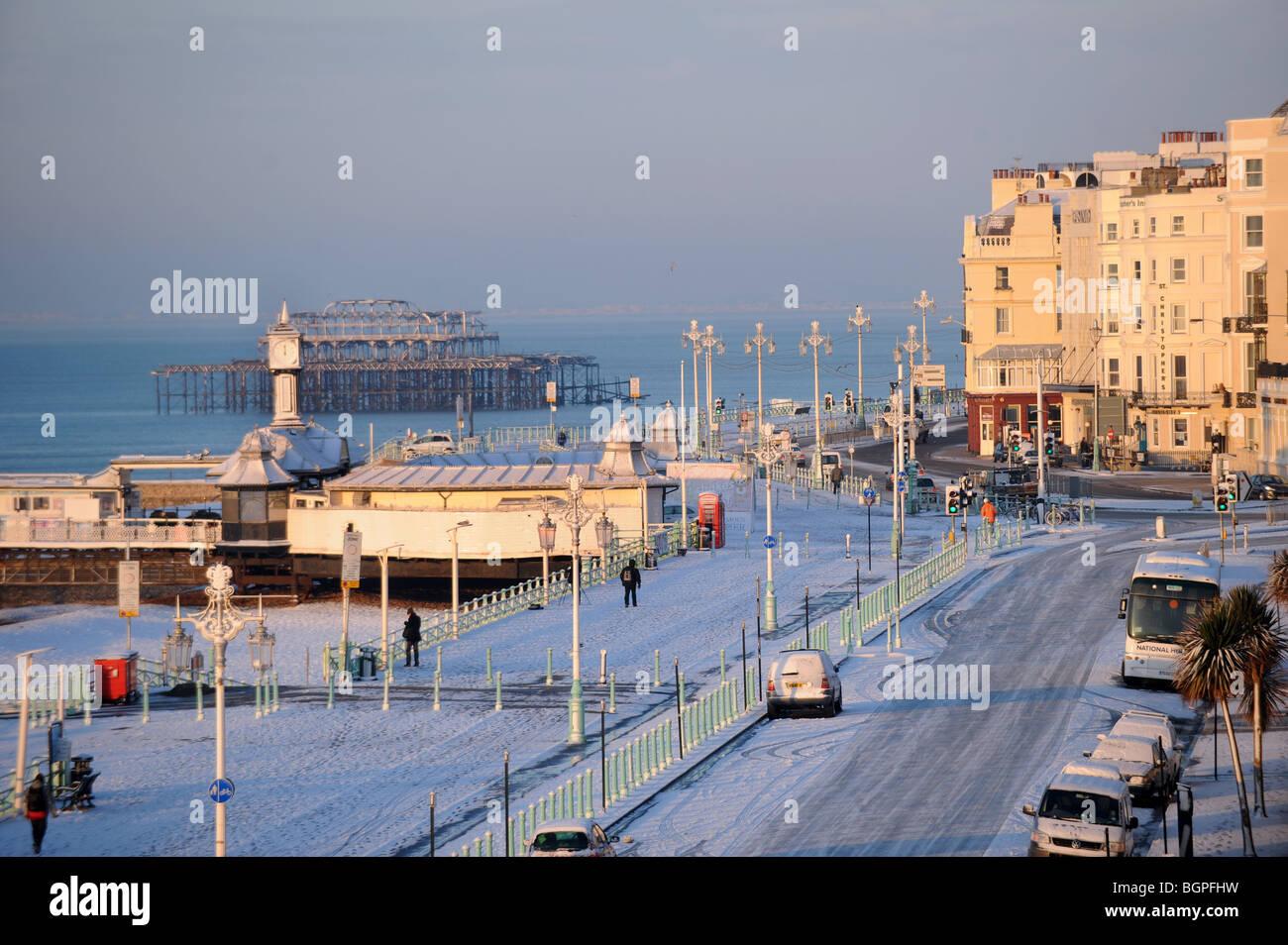 Brighton seafront weather uk hi-res stock photography and images - Alamy