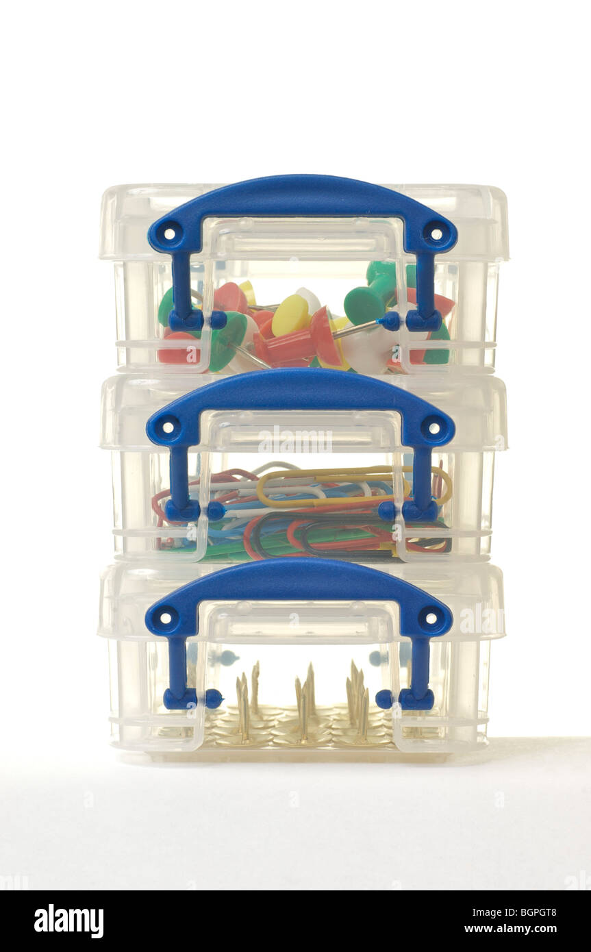 Drawing pins hi-res stock photography and images - Alamy