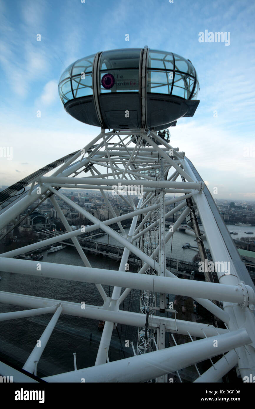 London eye pod hi-res stock photography and images - Alamy