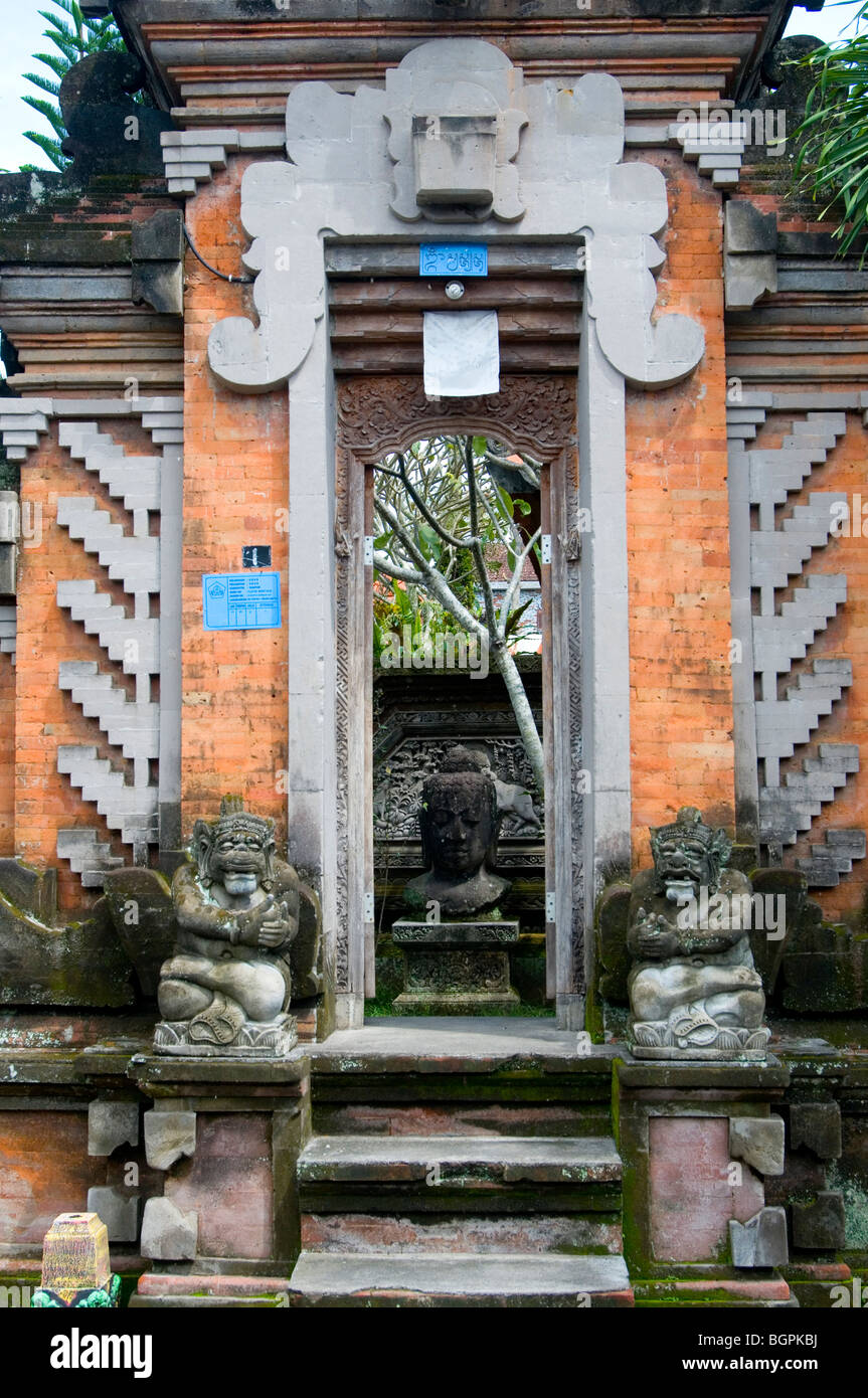 Traditional gateway, Bali, Indonesia Stock Photo - Alamy