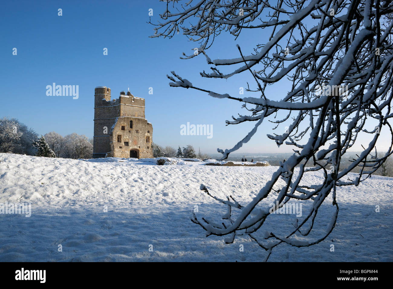 Medieval castle in ruins hi-res stock photography and images - Alamy