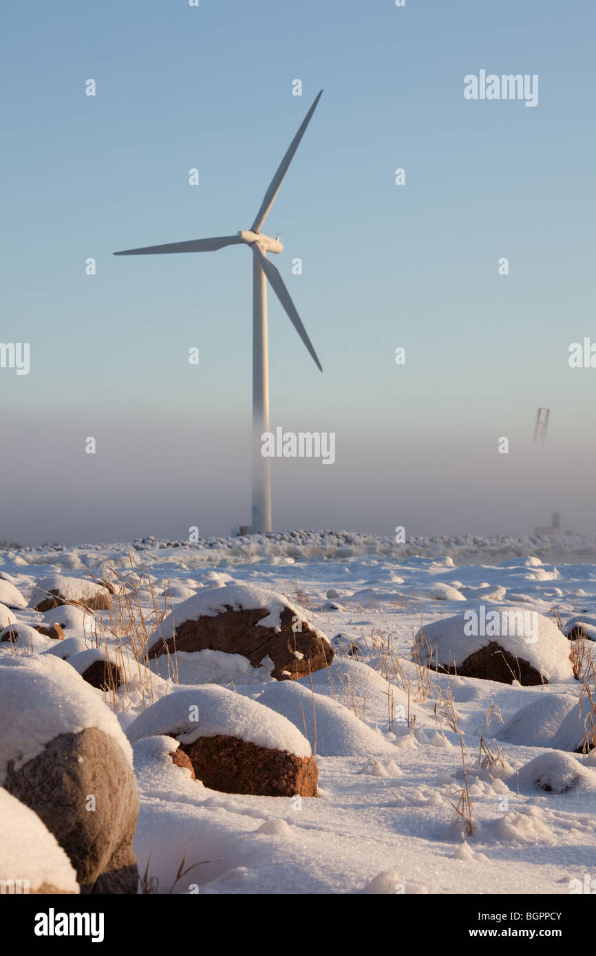 Ice cold wind hi-res stock photography and images - Alamy