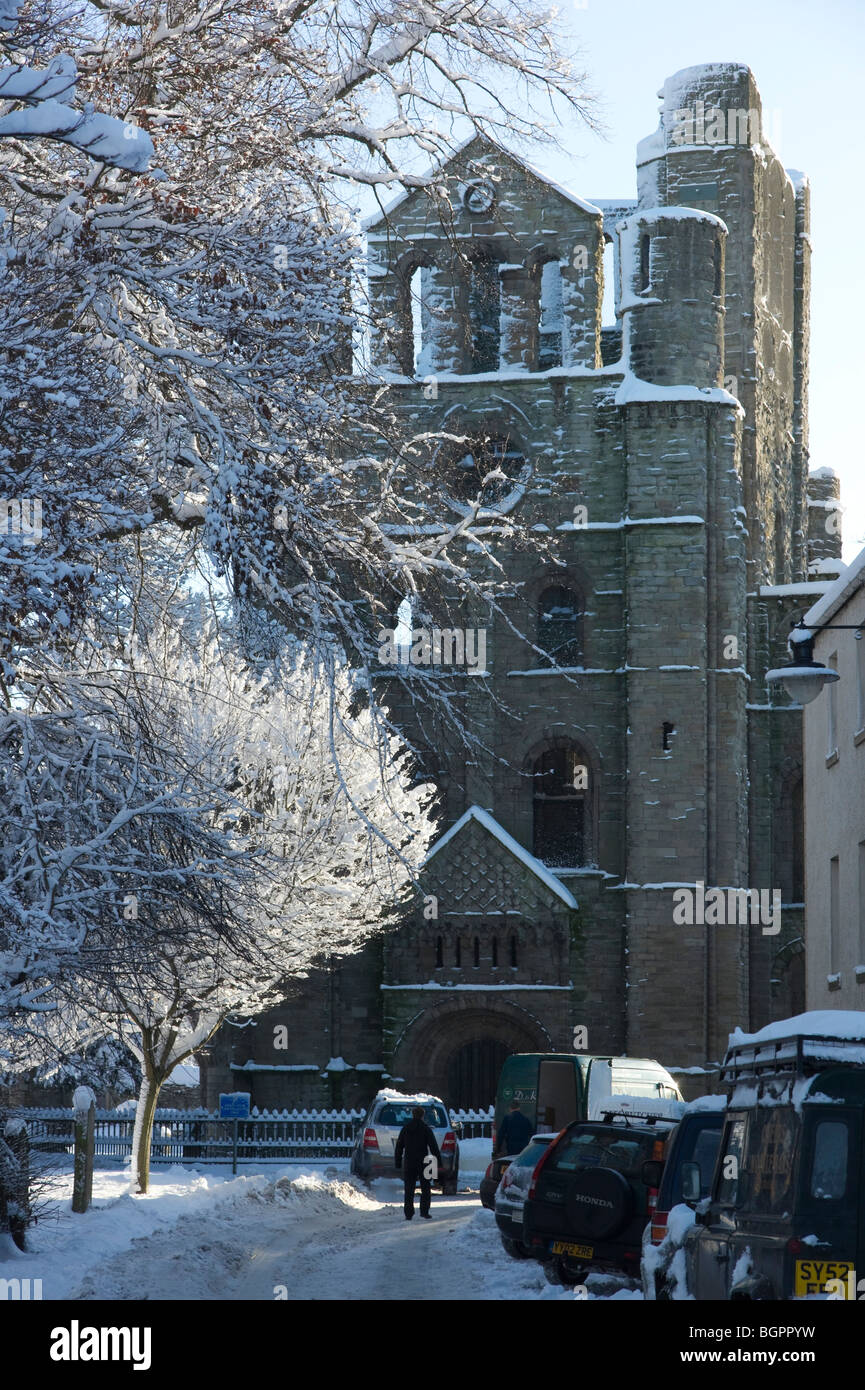 Kelso abbey winter hi-res stock photography and images - Alamy