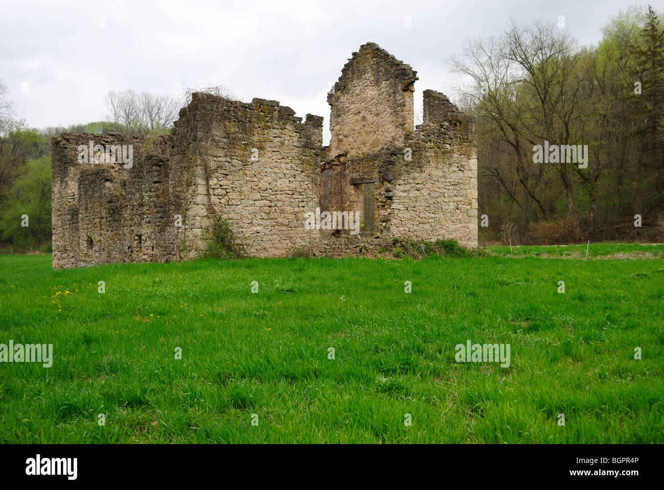 Ancient rock barn near Gribben Creek Stock Photo - Alamy