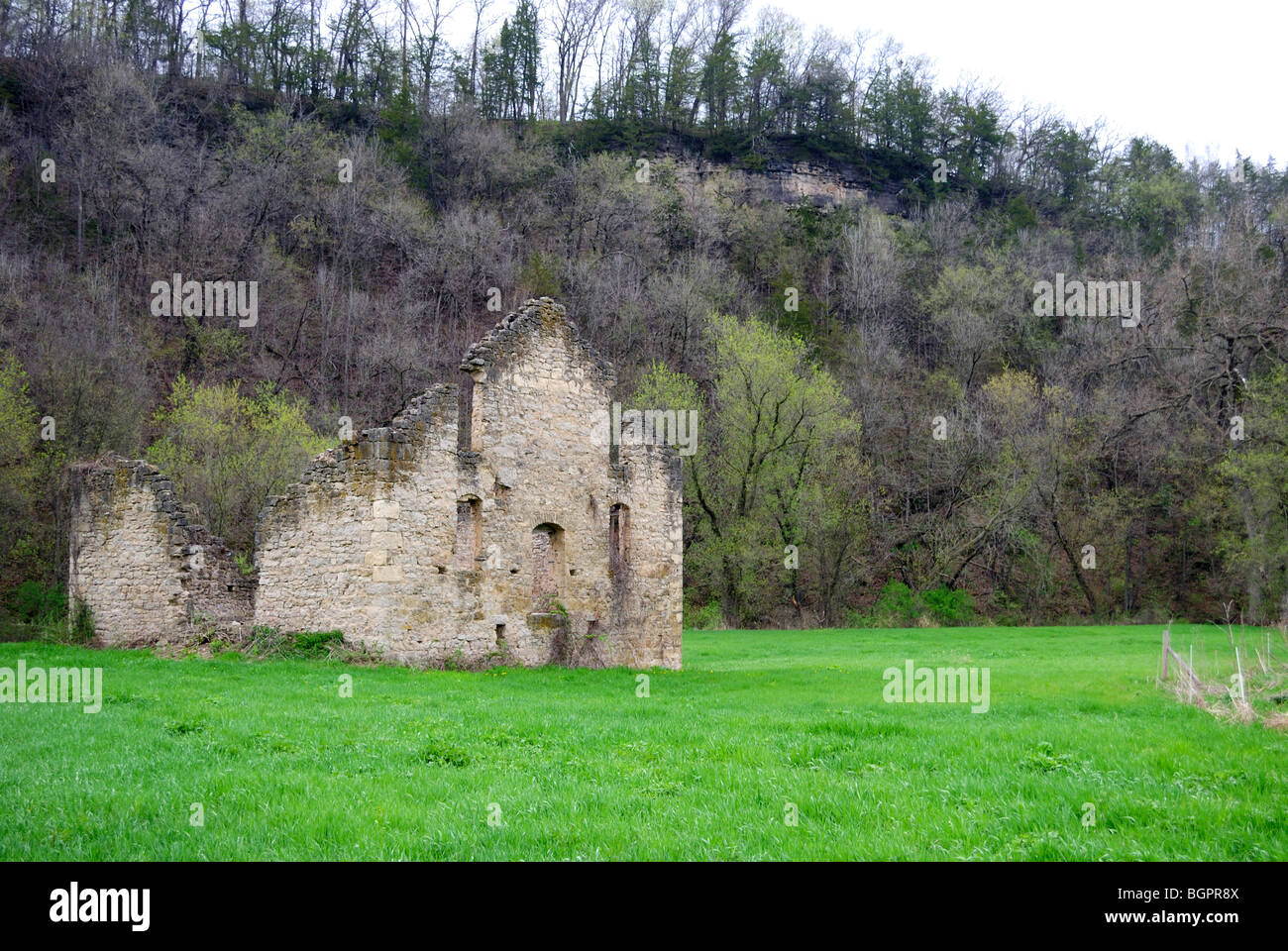 Ancient rock barn near Gribben Creek Stock Photo - Alamy