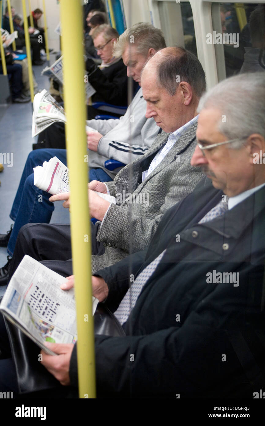 London Underground Passengers Stock Photos & London Underground ...