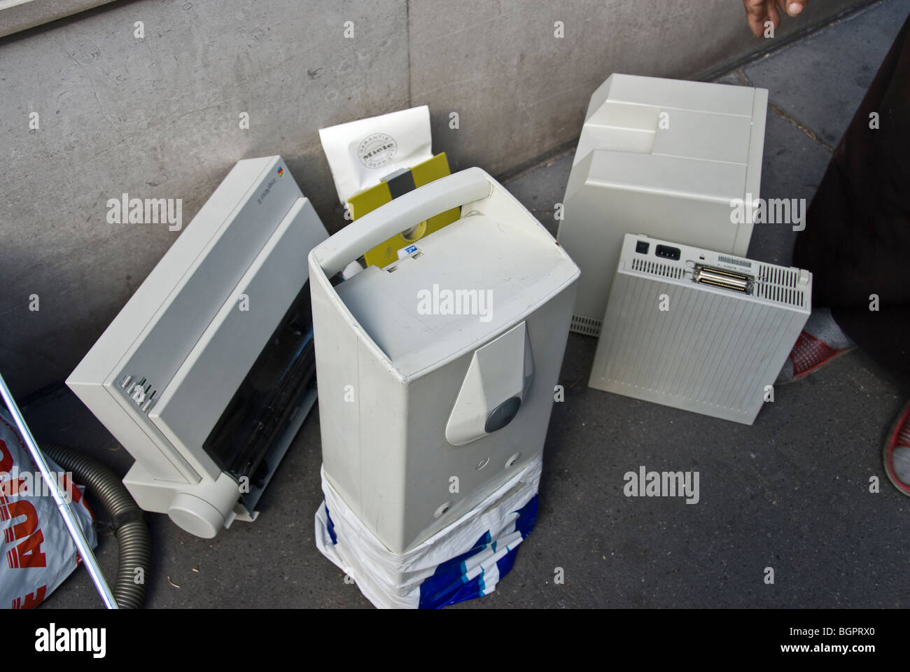 Garbage collection problems hi-res stock photography and images - Alamy