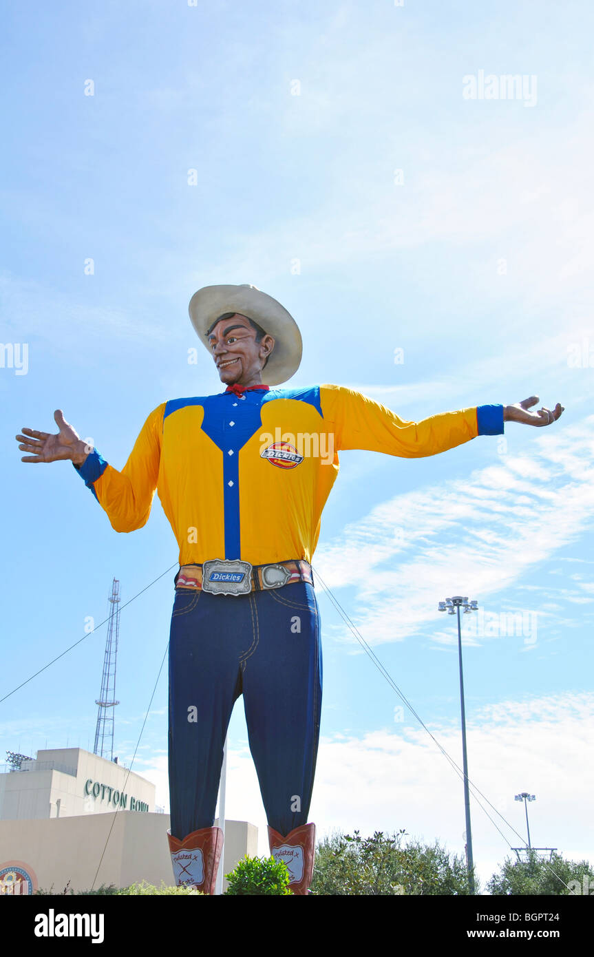 Texas state fair dallas giant cowboy sky texas hi-res stock photography ...