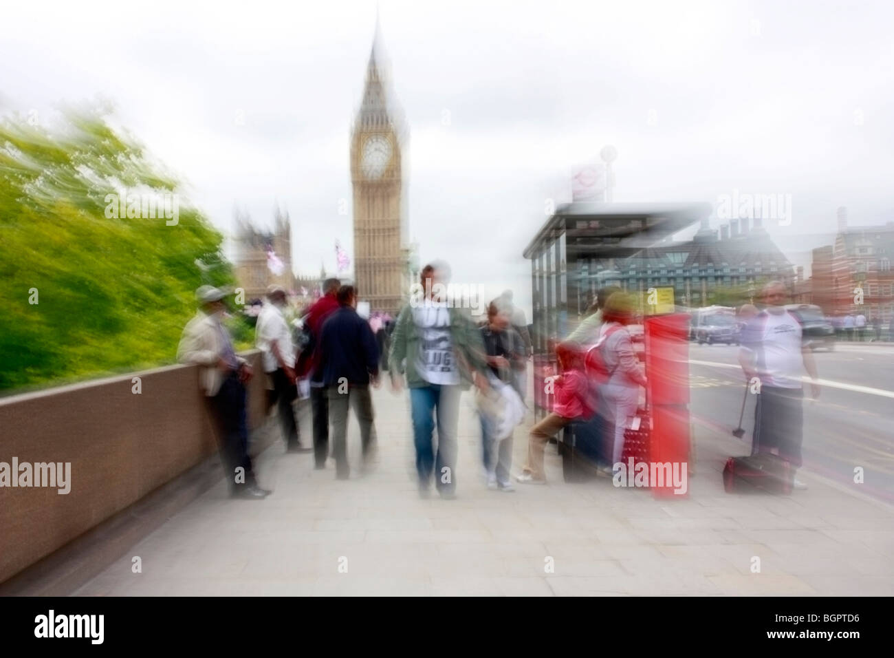 Big ben bus stop hi-res stock photography and images - Alamy