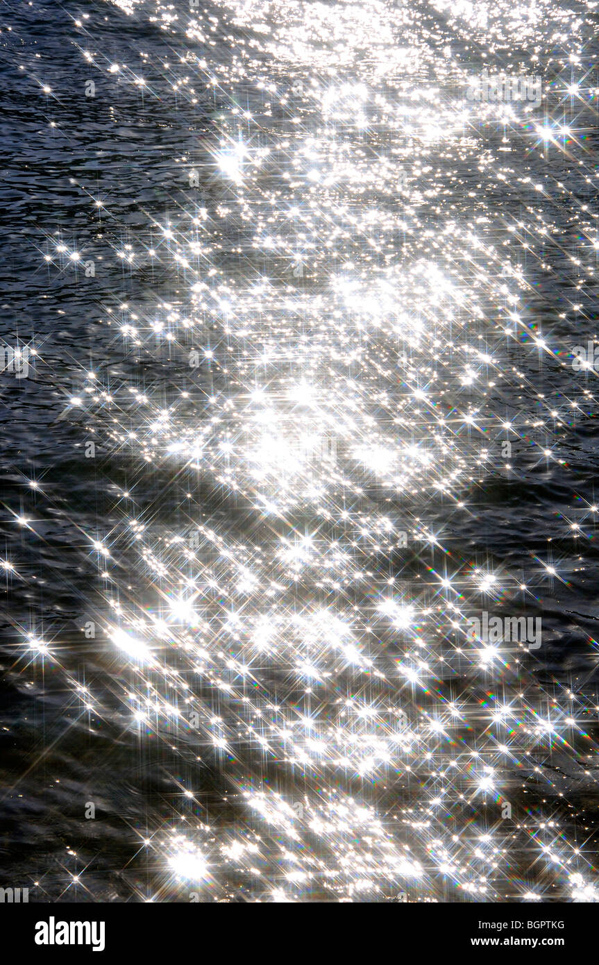Stars reflection water hi-res stock photography and images - Alamy