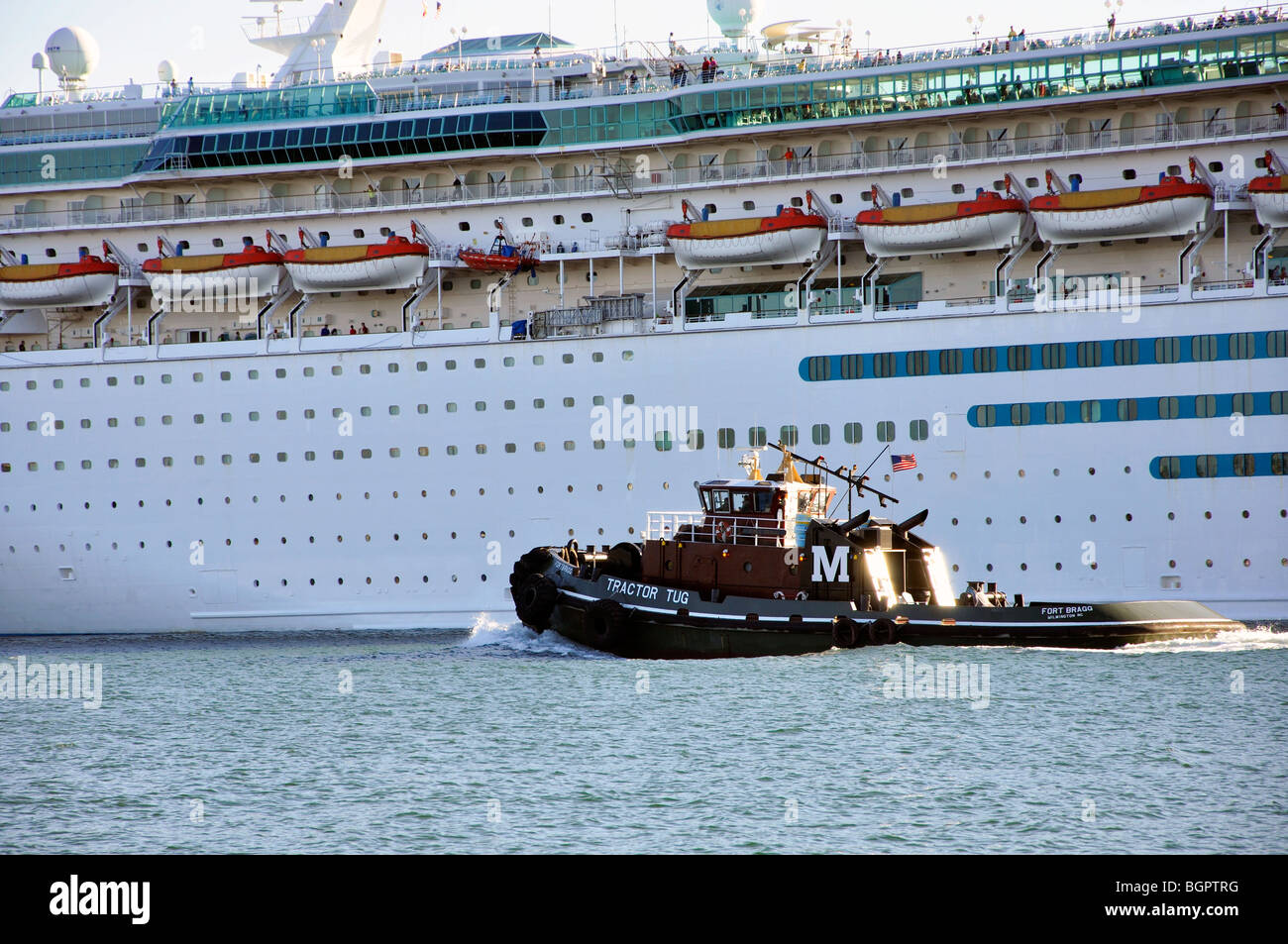 Usa tractor tug port hi-res stock photography and images - Alamy