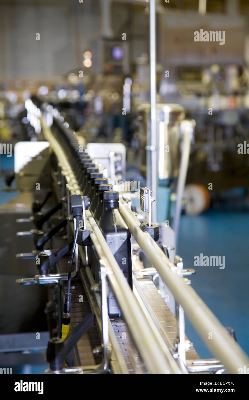 High-speed fill line Stock Photo - Alamy