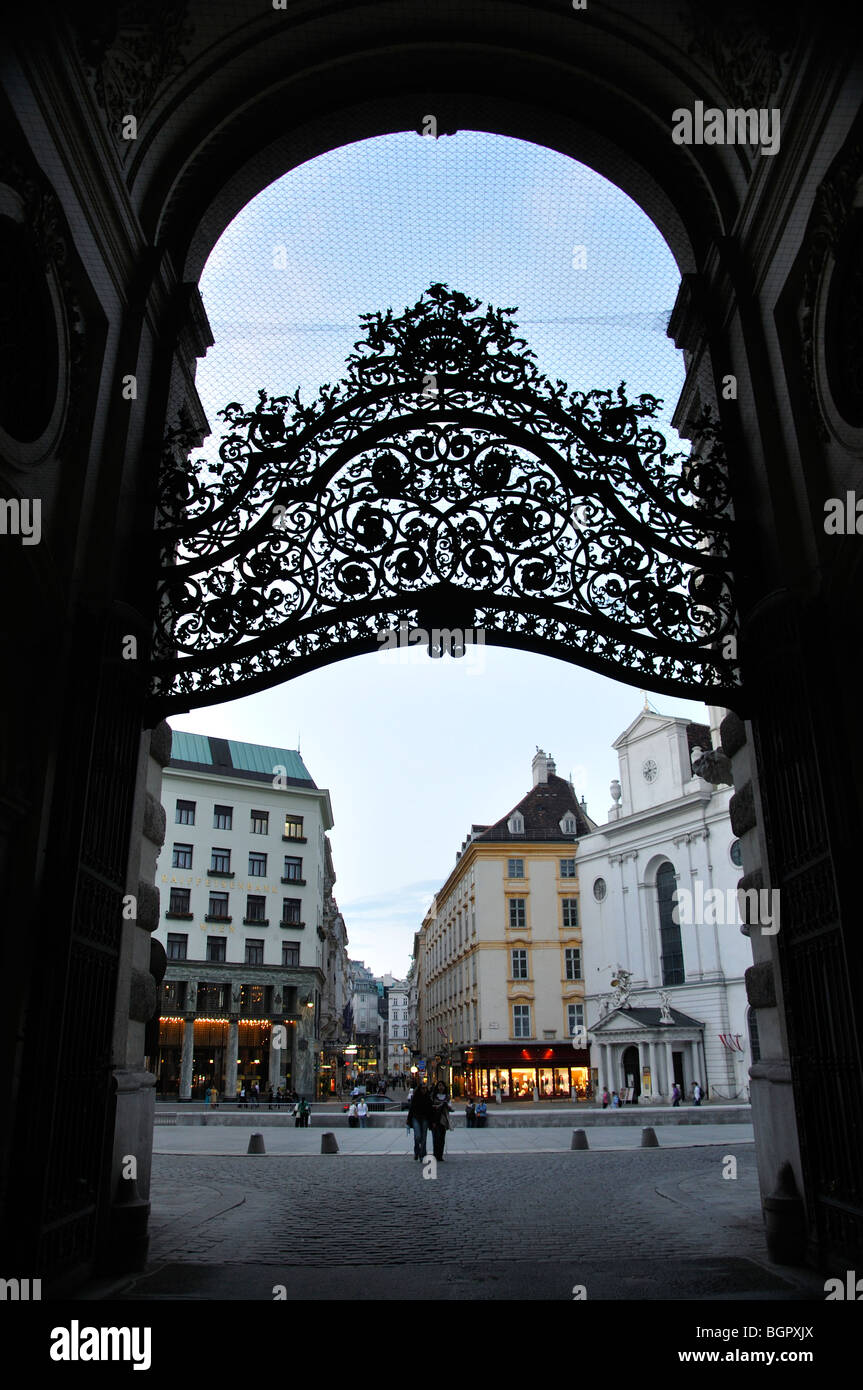 Entrance hofburg palace hi-res stock photography and images - Alamy