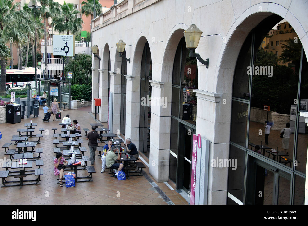 Monaco shopping hi-res stock photography and images - Alamy