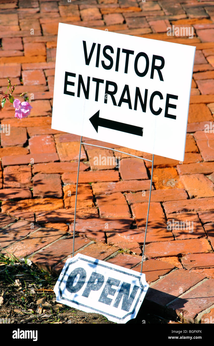 Visitor signs hi-res stock photography and images - Alamy