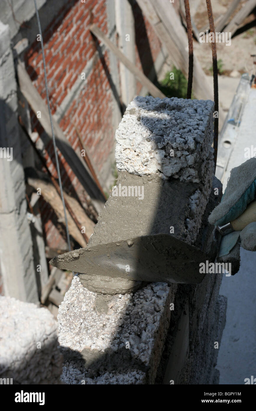 Bricklayer building wall hi-res stock photography and images - Alamy