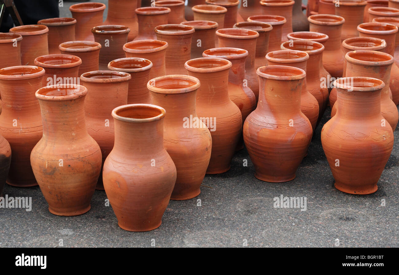 Terracotta pots jugs hi-res stock photography and images - Alamy