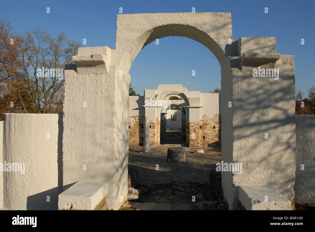 Golden church hi-res stock photography and images - Alamy