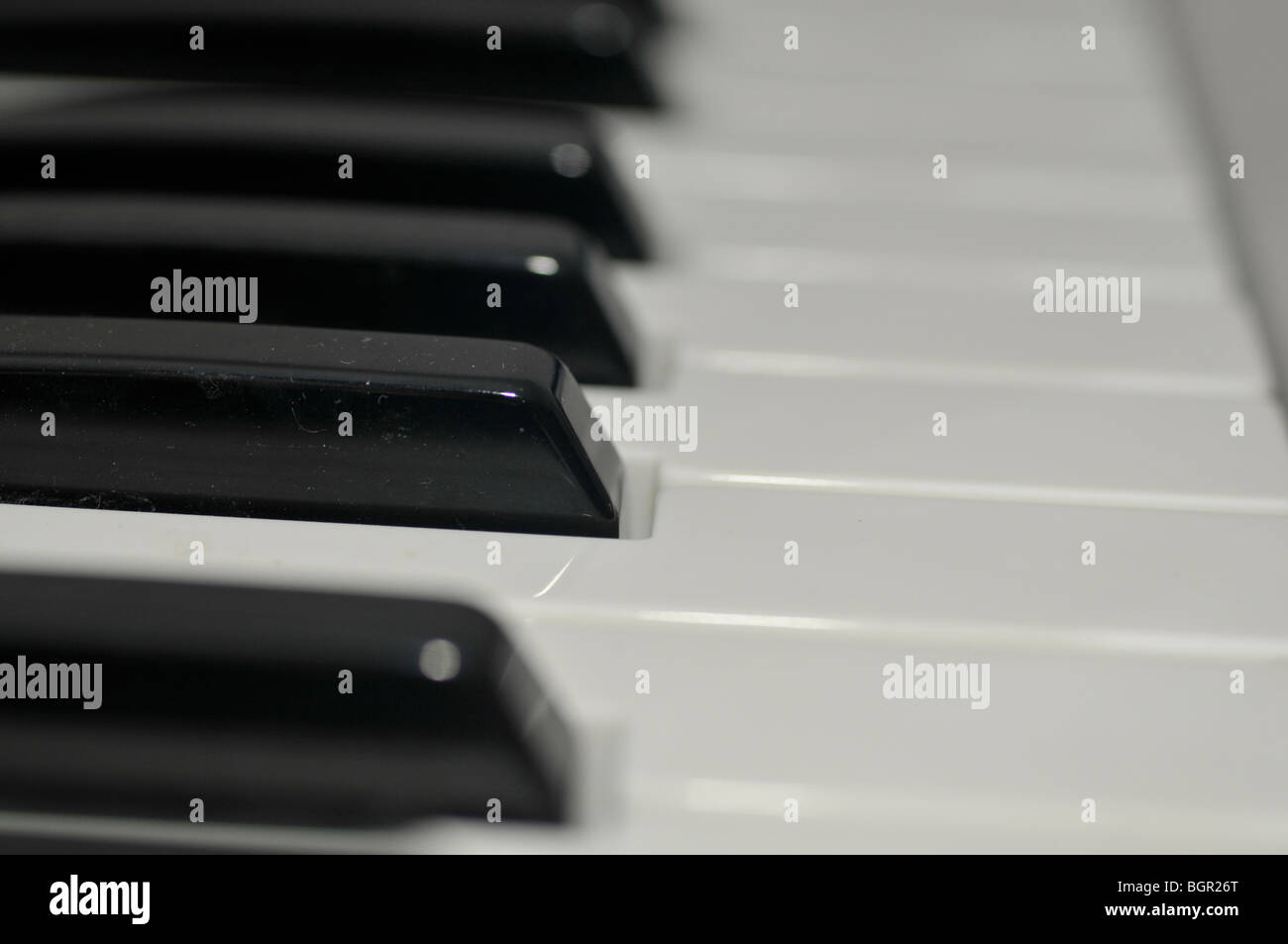 black and white piano keys Stock Photo - Alamy