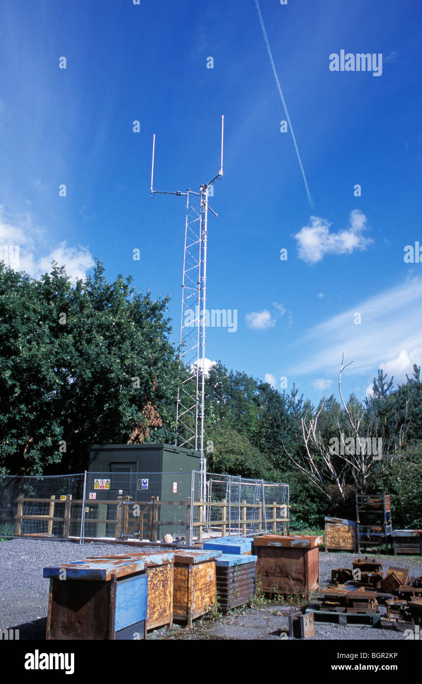 Tetra Mast in the Welsh town of Llanidloes Stock Photo - Alamy