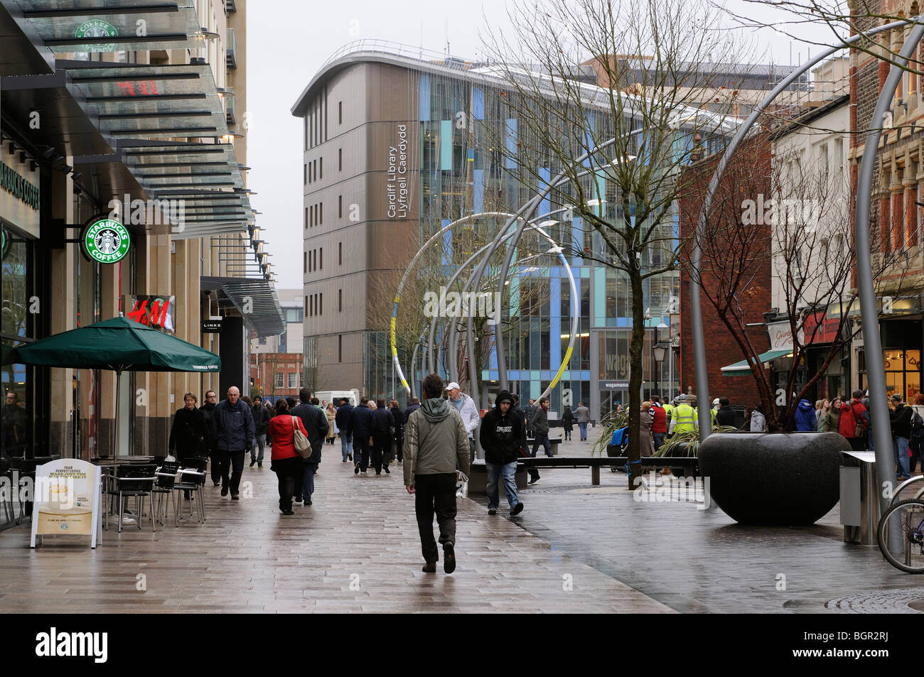 Pedestrian street cardiff hi-res stock photography and images - Alamy