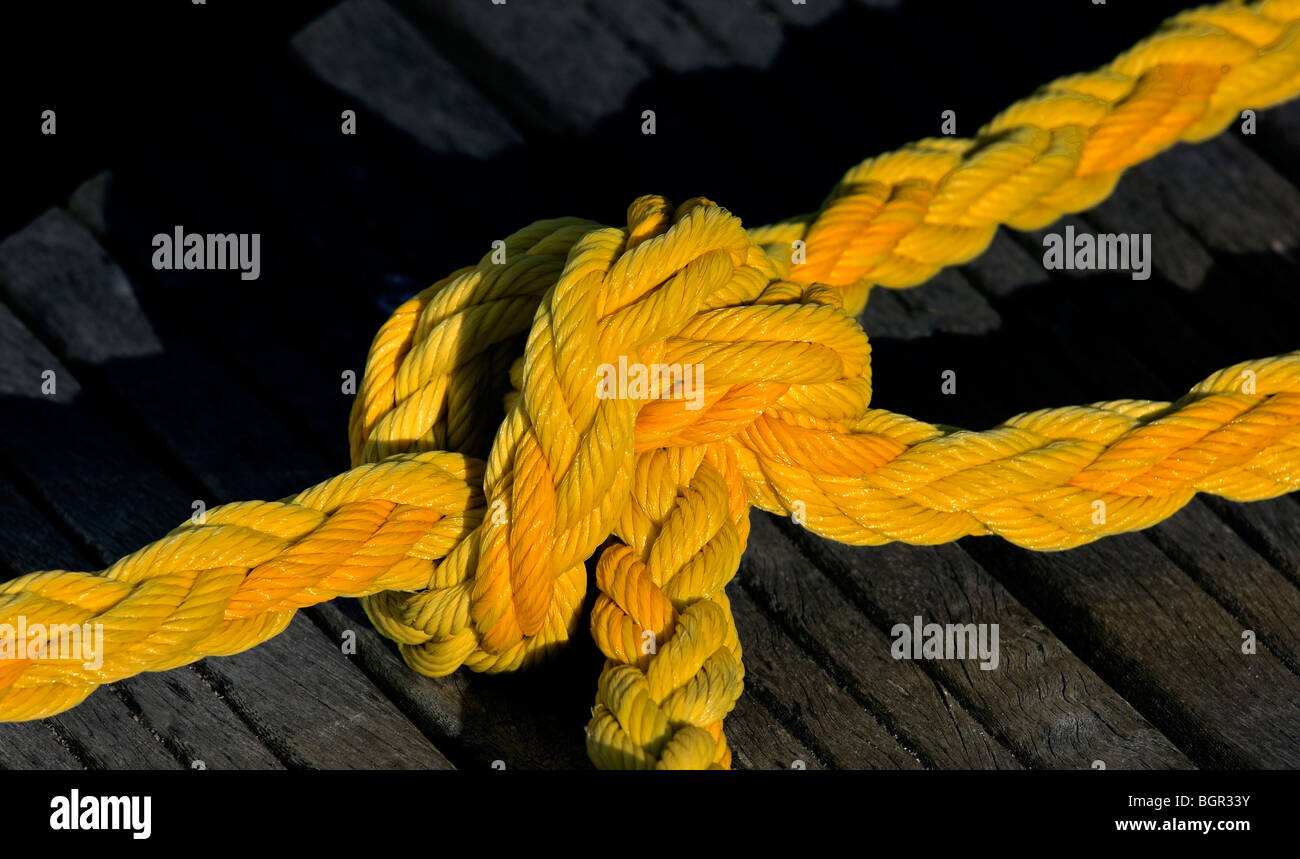Rope symmetry hi-res stock photography and images - Alamy