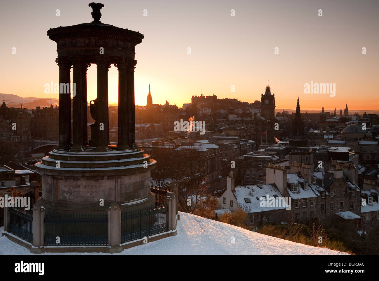 Edinburgh snow hi-res stock photography and images - Alamy