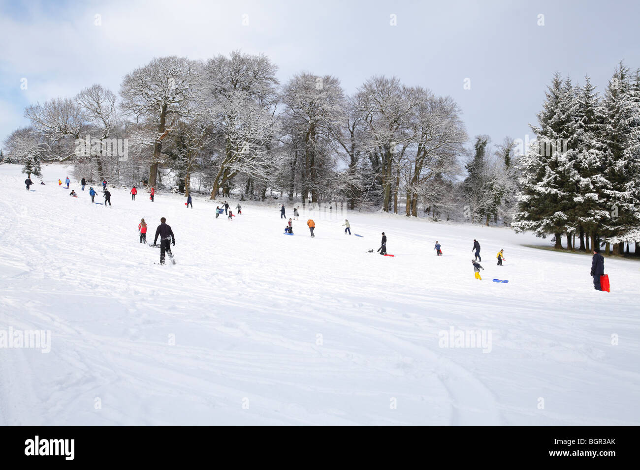 Sledging uk hi-res stock photography and images - Alamy