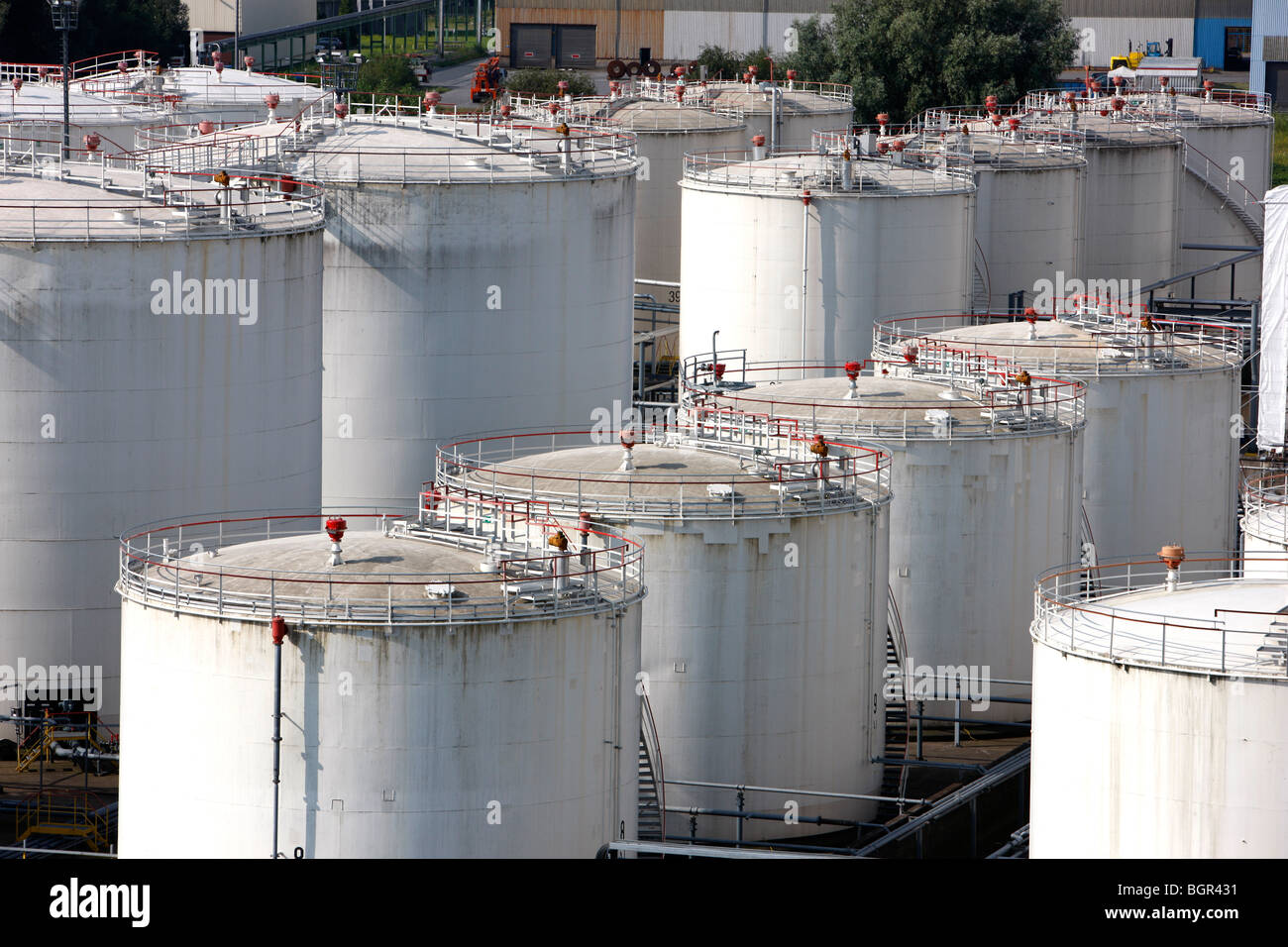 Bp storage tanks hi-res stock photography and images - Alamy