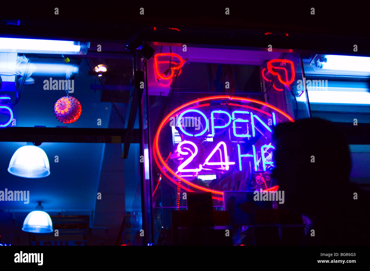 Neon sign open 24 hours hi-res stock photography and images - Alamy
