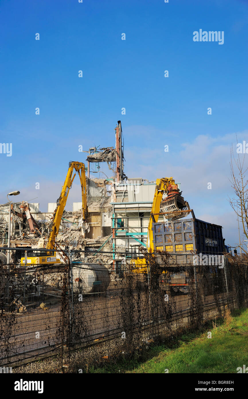 Demolition of a chemical plant in Widnes, cheshire Stock Photo - Alamy