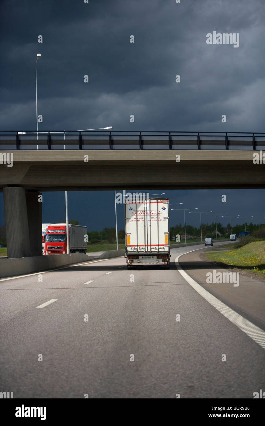 Long distance freight transport hi-res stock photography and images - Alamy